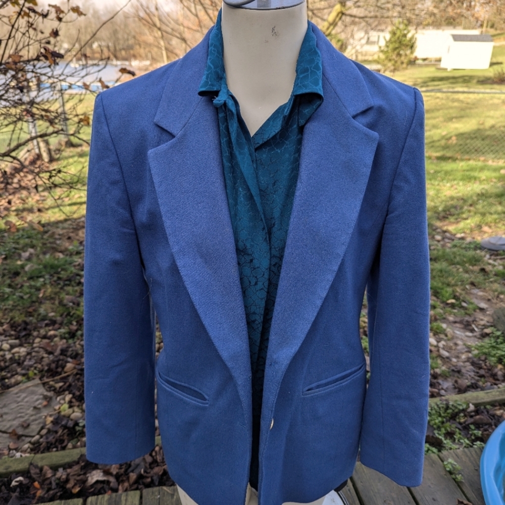 Vintage Pendleton Royal Blue 2 Button Closure Pure Vi… - Gem